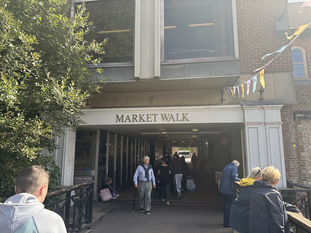 Market Walk – Welcome To Salisbury!