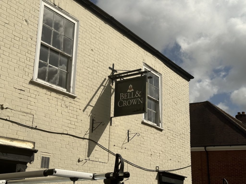 The Bell & Crown – Welcome To Salisbury!